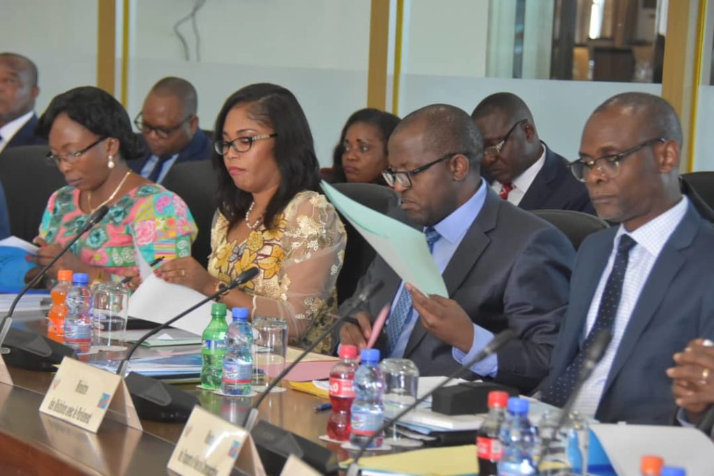 RDC : le budget 2020 revu à 10 milliards USD – Congo Profond