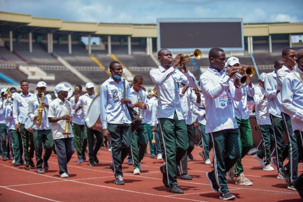 Éducation en RDC : Tony Muaba rend hommage à l’enseignant pour le ...