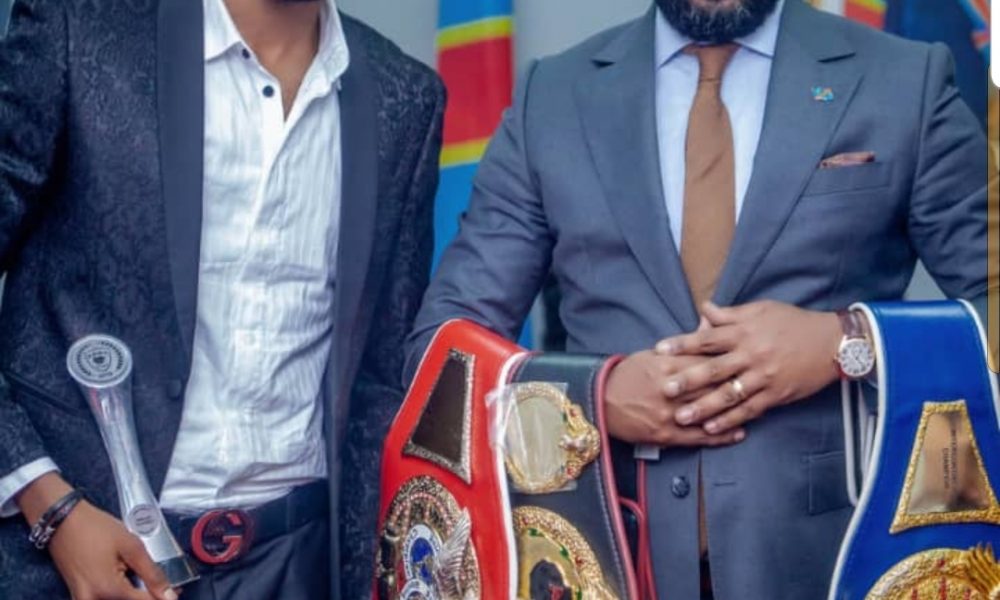 Boxe : Le champion Emmany Kalombo présente ses trophées au ministre ...