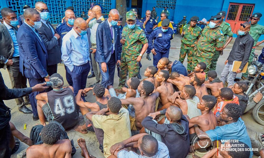 Guillaume Ngefa à Tshangu : La dignité humaine ne s’arrête pas à la ...