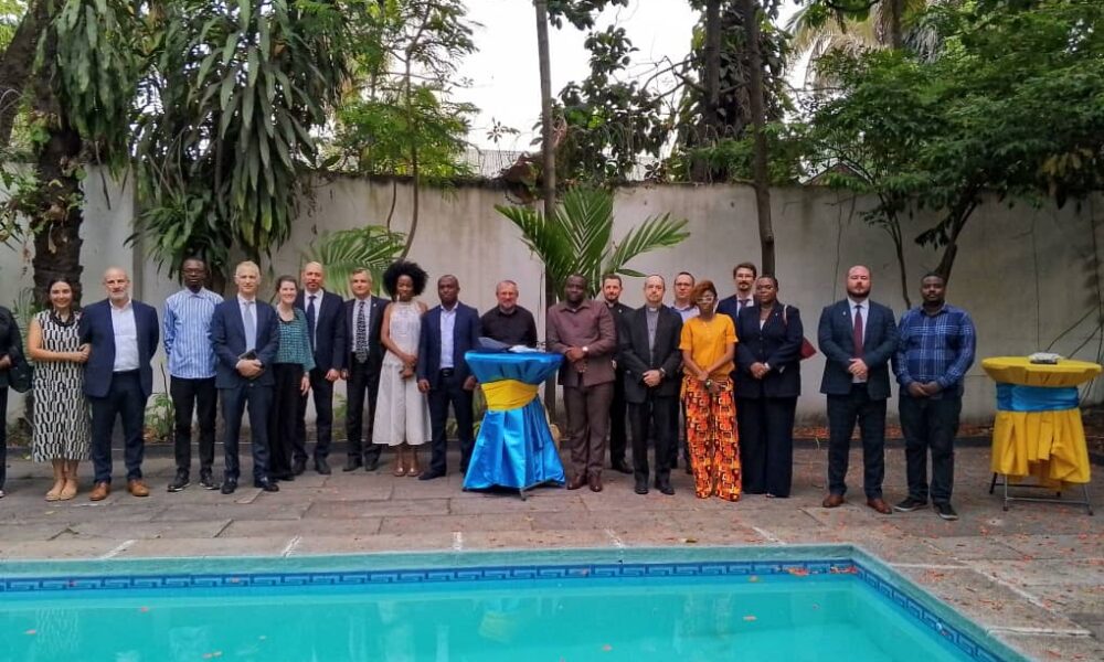 Soft Power russe en Afrique : L’Ambassade d’Ukraine à Kinshasa ouvre le ...