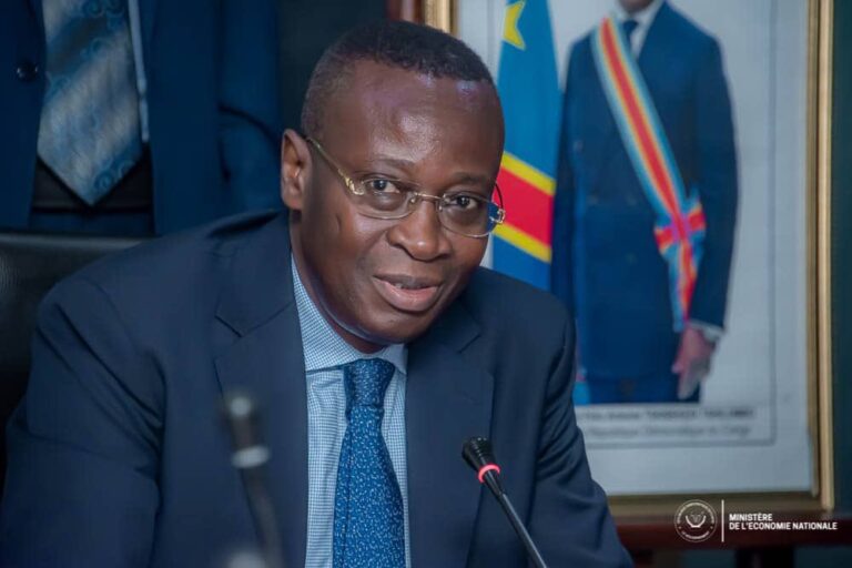 RDC–Portugal : Billets de 587 $ à 33.120 $, la polémique qui choque les ...